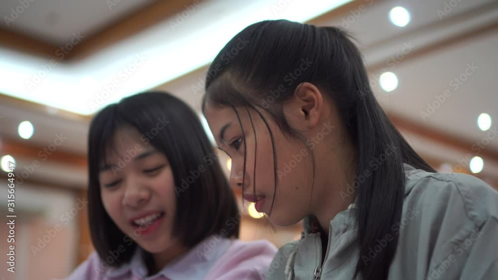 Education learning,back to school, Happy pretty Asian student girl ...
