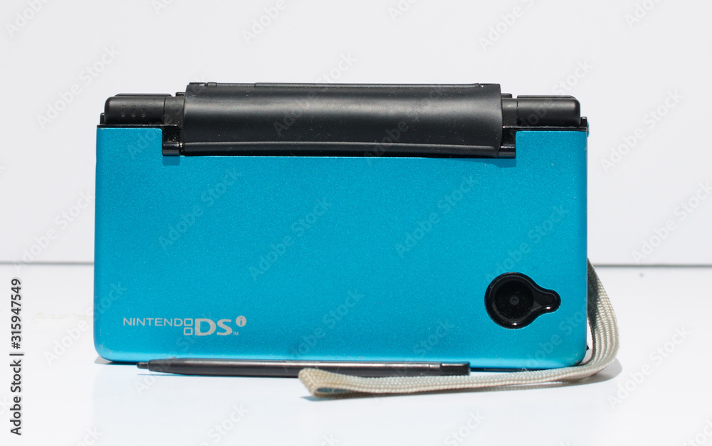 lodnon, england, 05/05/2019 A metallic blue nintendo ds i hand held ...