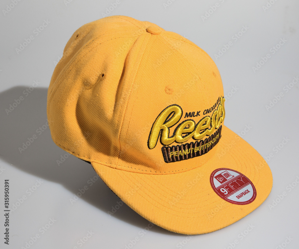 Foto de london, england, 0805/2019 A new era 9 fifty snapback cap with ...