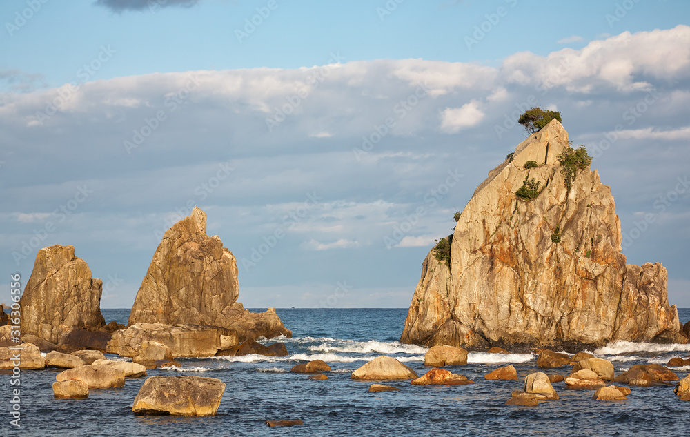 Hashigui-iwa (Bridge Pillar Rocks) at the Kushimoto. Wakayama ...
