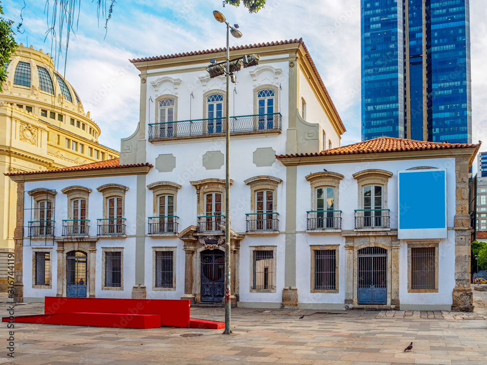 The Paco Imperial (Imperial Palace) previously known as the Royal ...