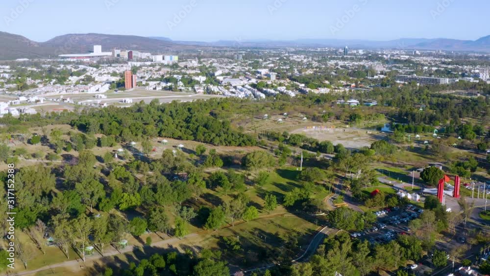 The beautiful Parque Metropolitano in Guadalajara, Jalisco, Mexico ...