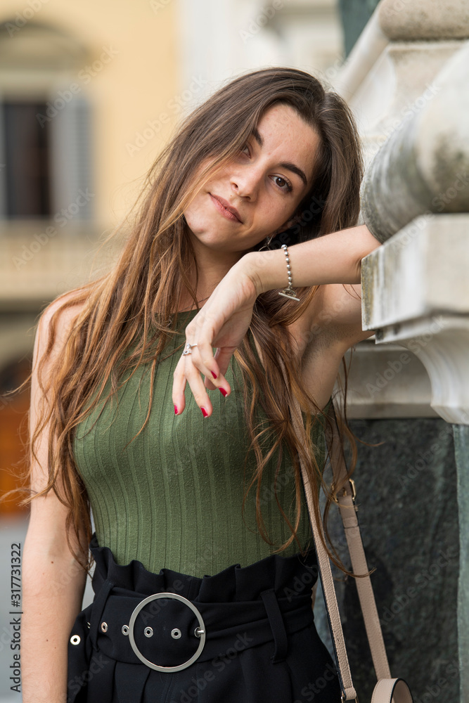 BELLA MODELLA POSA A FIRENZE ITALY Stock Photo | Adobe Stock