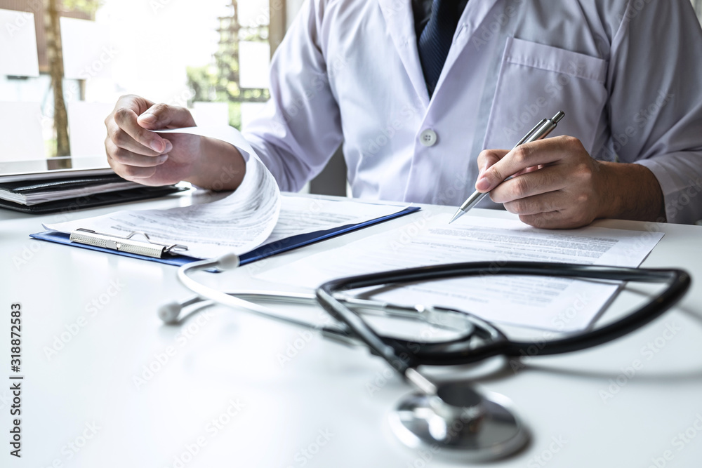 Doctor having conversation with patient while discussing explaining ...