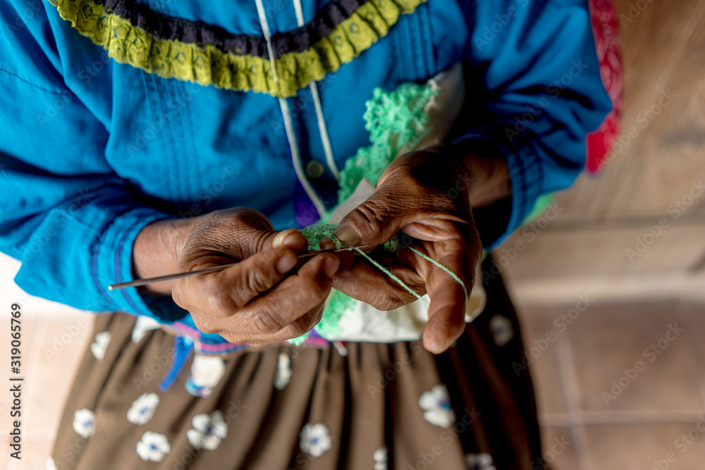 manos bordando Stock Photo | Adobe Stock