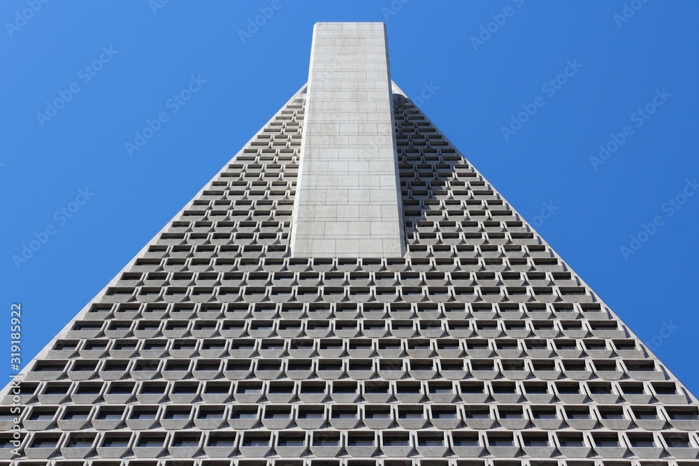 SAN FRANCISCO, USA - APRIL 9, 2014: Transamerica Pyramid skyscraper in ...