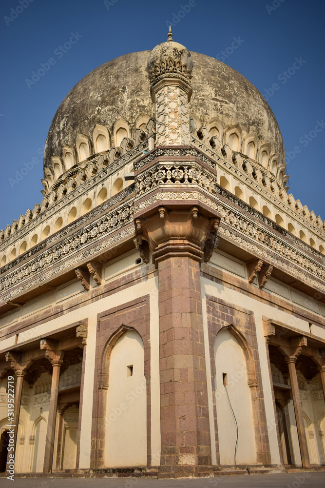 7 Tombs of Hyderabad, India Sultan Quli Qutb Mulk's tomb was built in ...