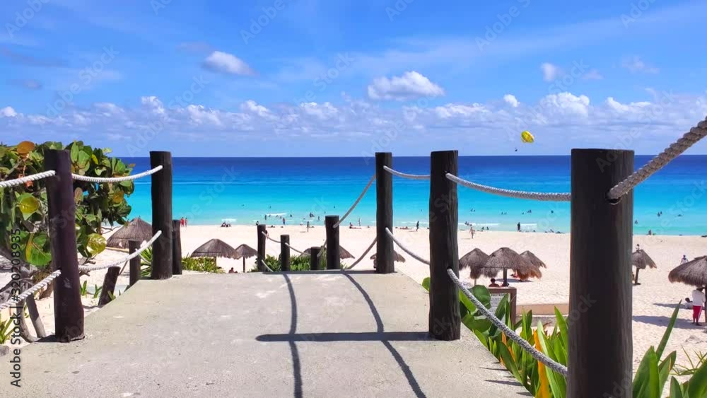 Cancun, Playa Delfines (Dolphin Beach) nicknamed El Mirador (The ...