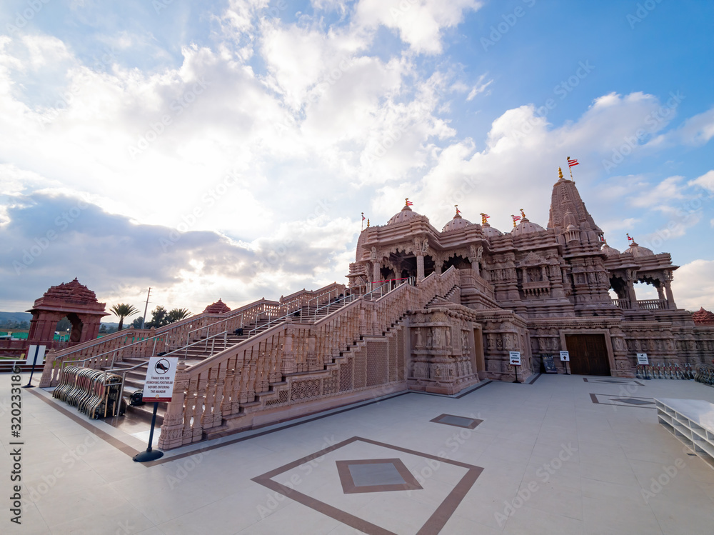 Exterior view of the famous BAPS Shri Swaminarayan Mandir Stock Photo ...