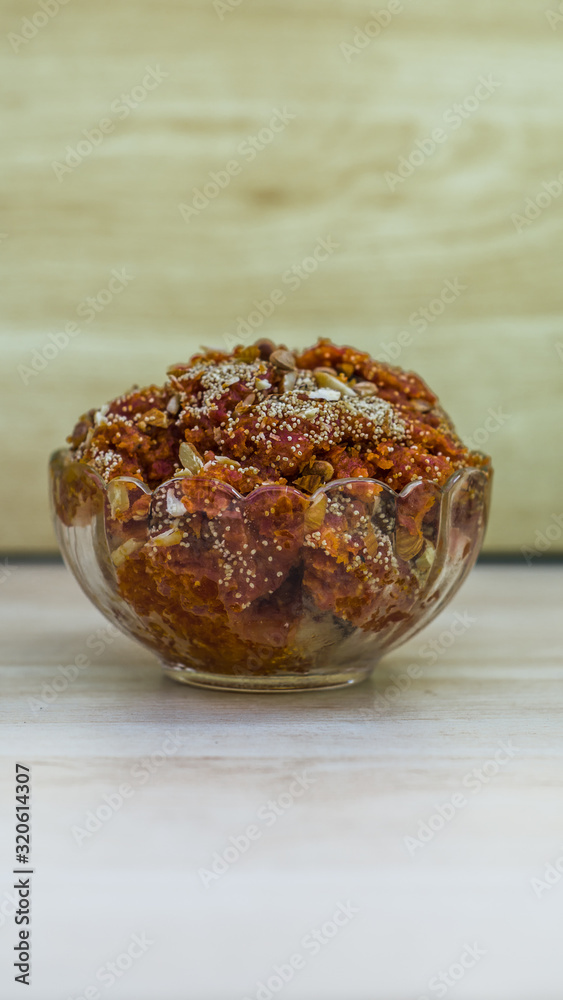 Gajar ka halwa, also known as gajorer halua, Gajrela, Gajar Pak, and ...