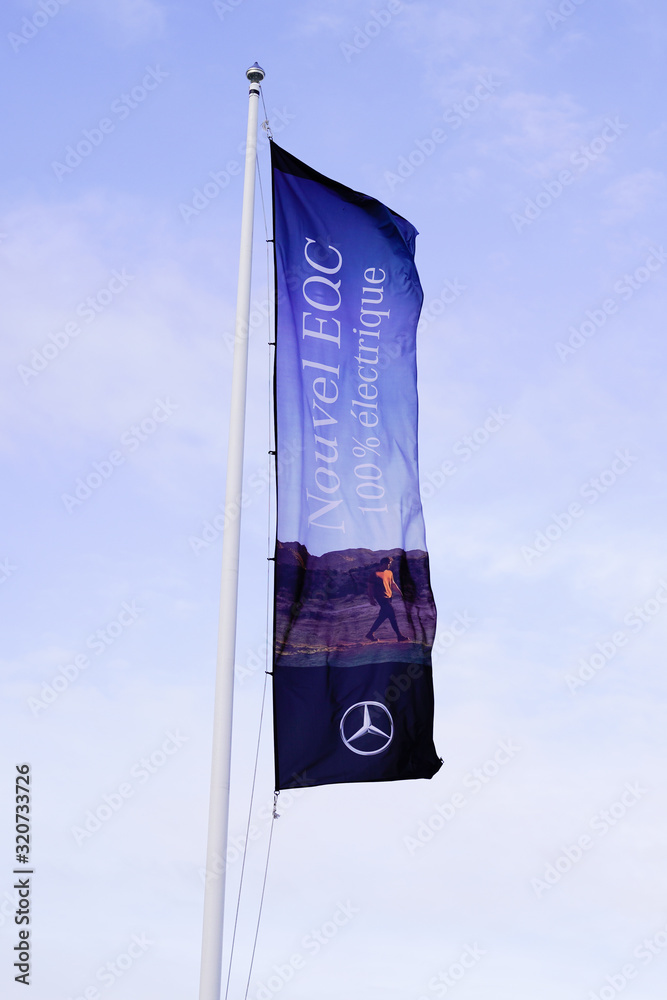 Mercedes-Benz EQC logo sign flag first Mercedes only electric ...