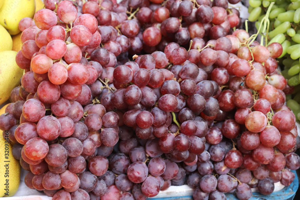 Red Grapes Wallpaper