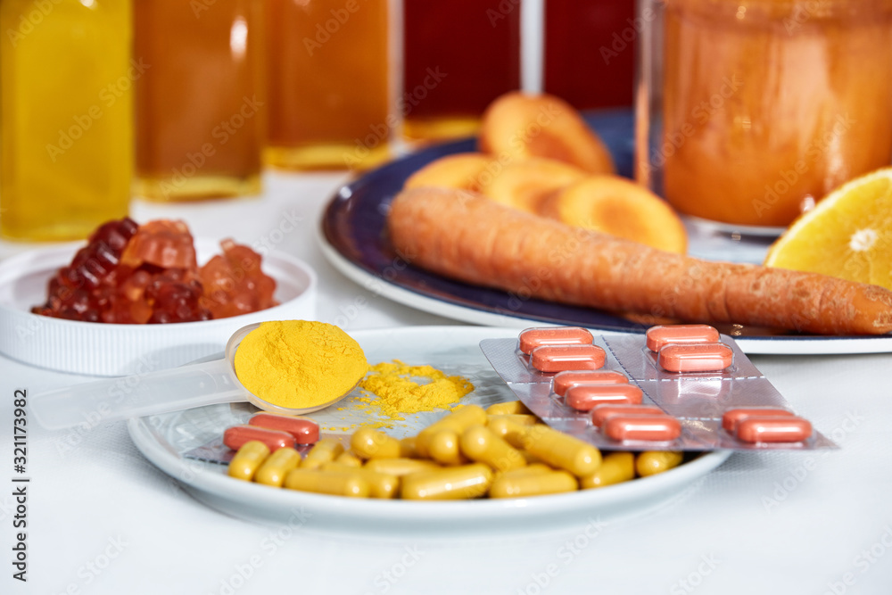 Turmeric (Curcuma longa Linn) herbal supplement In powder, capsules ...