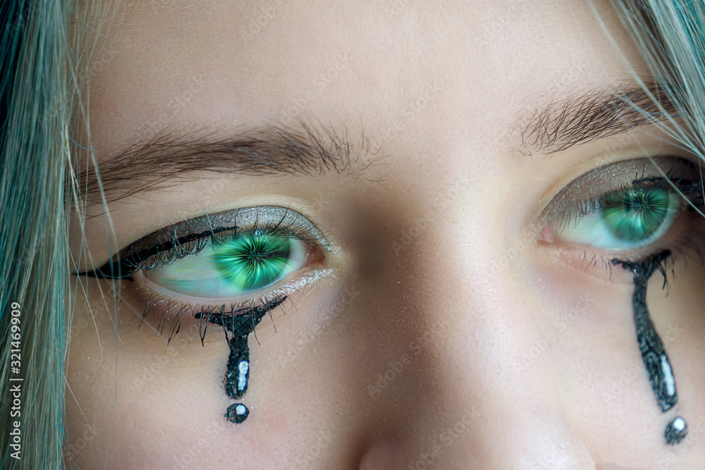 Pretty Green Crying Eyes