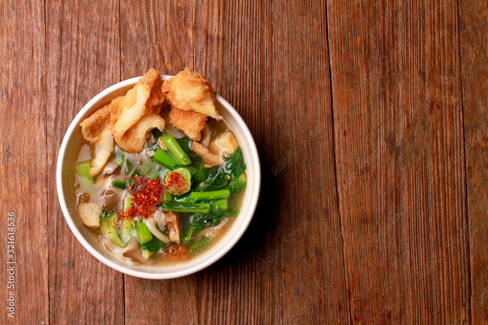 Chinese and Thai Style food called "Rad Na" Fried noodle with pork and ...