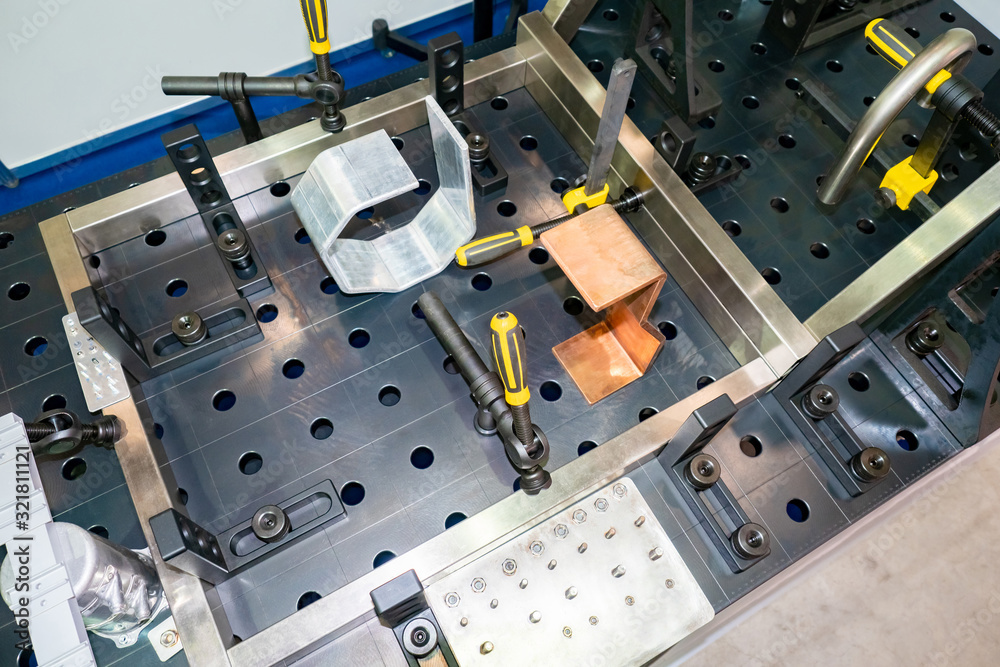 Table for the assembly of metal structures. Mounting table work. Vise ...