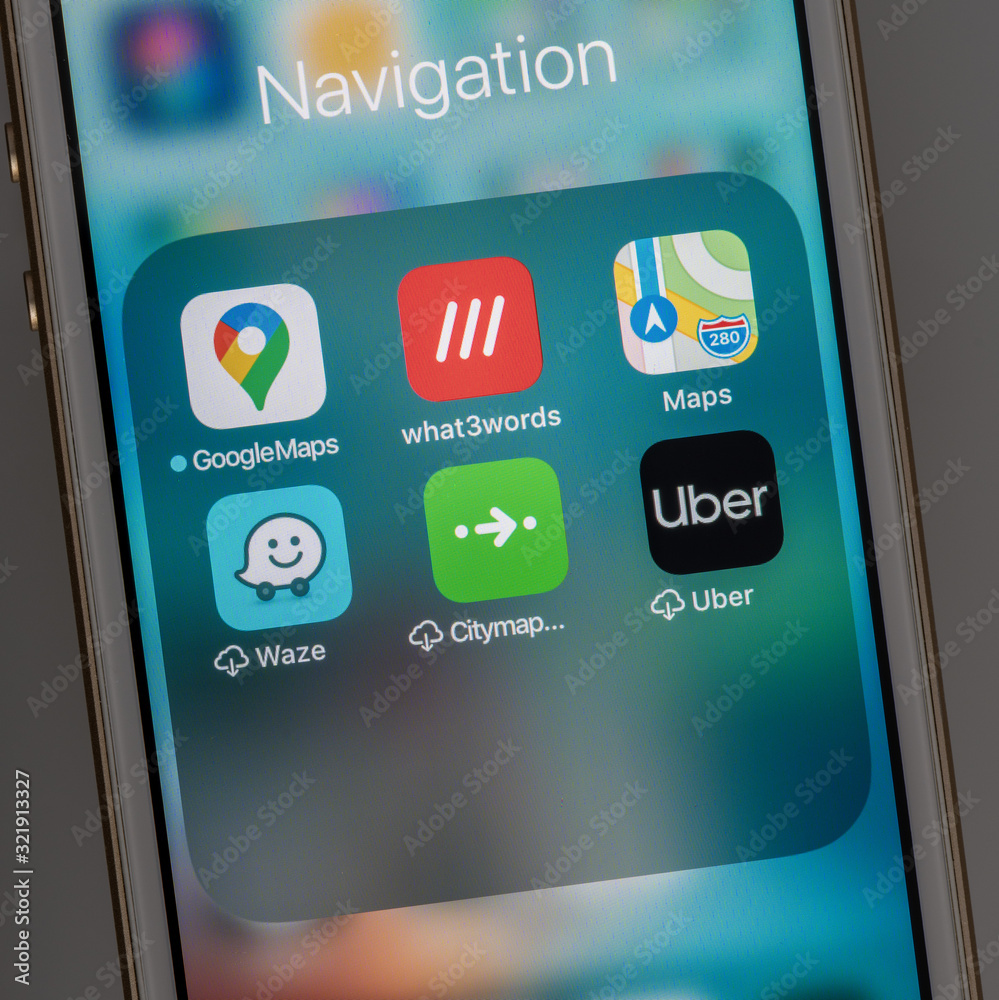 What3words mapping app on phone alongside other map applications Stock ...