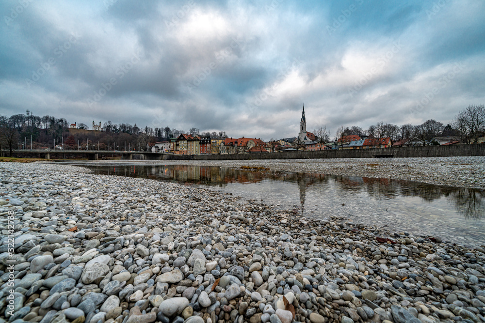 Das Isarufer vor der Altstadt von Bad Tölz Stock Photo | Adobe Stock