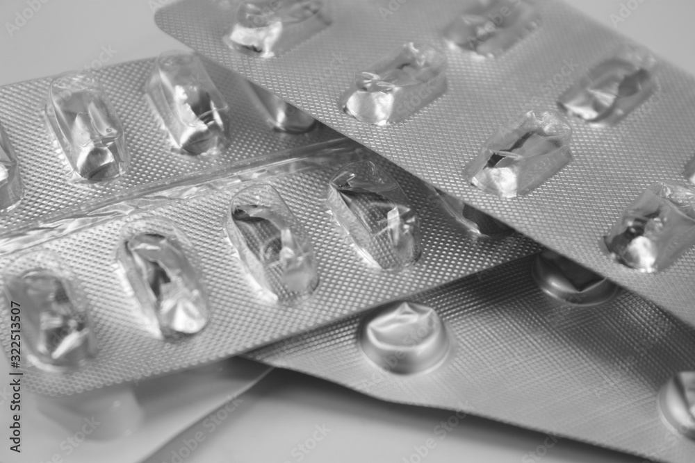 Leere Blisterverpackungen von Medikamenten Stock Photo | Adobe Stock