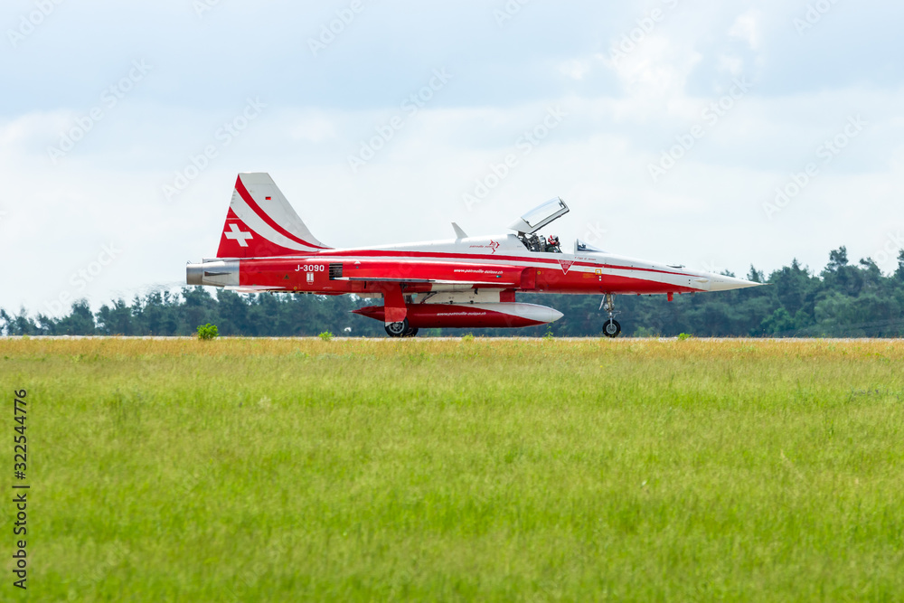 BERLIN, GERMANY - JUNI 02, 2016: Landing of jet Northrop F-5E Tiger II ...