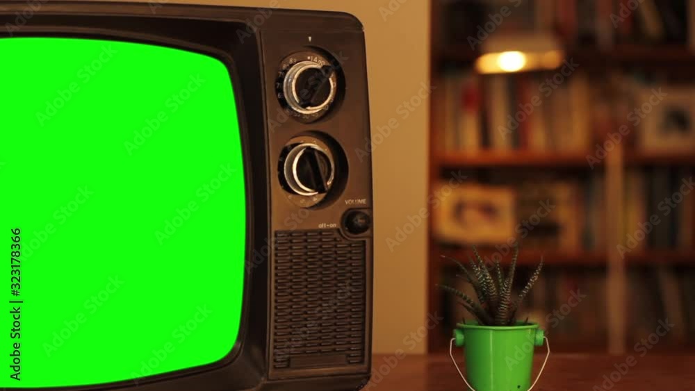 Retro 70s TV Set with Green Screen in the Living Room of a House. Zoom ...