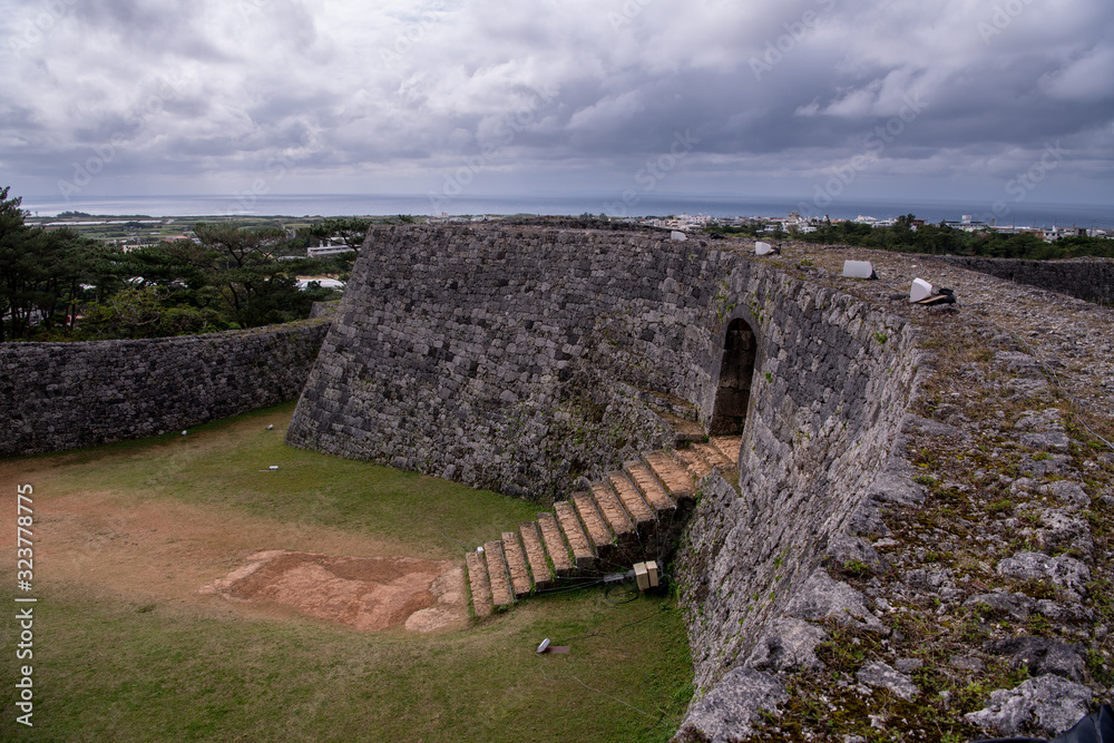Zakimi Castle is a Ryukyuan gusuku in Yomitan, Okinawa. Stock Photo ...