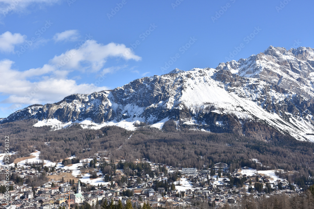 Cortina d’Ampezzo, Hayden, Dolomiten, Alpen, Tofana, Marmarole, Cimon ...