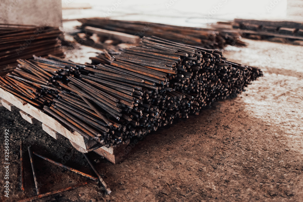 Foto de Lots of rebar at the construction site. Concrete reinforcement ...