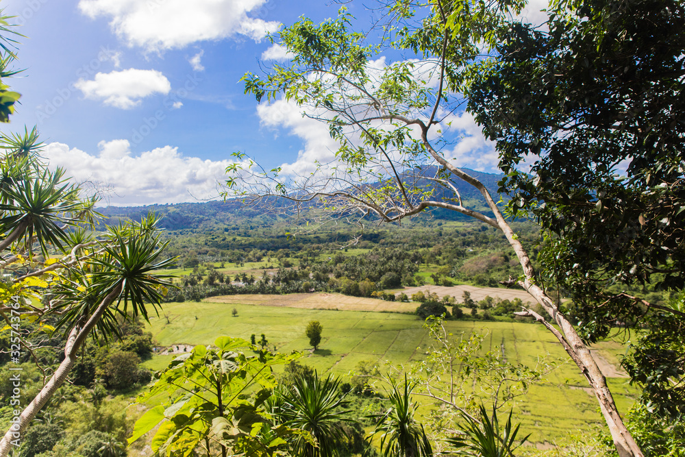 view point in the top of ille cave with green valley in El Nido ...