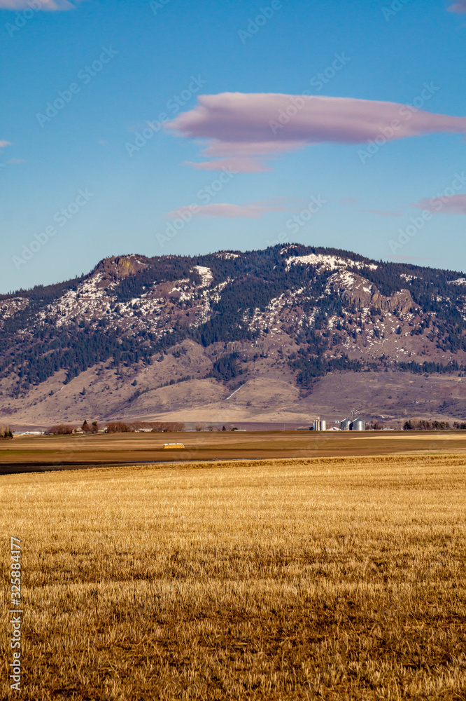 Mt Harris rising above the Grande Ronde Valley in Oregon Stock Photo ...