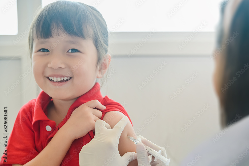 Asian Little child having Injection,Close-up Doctor injecting ...