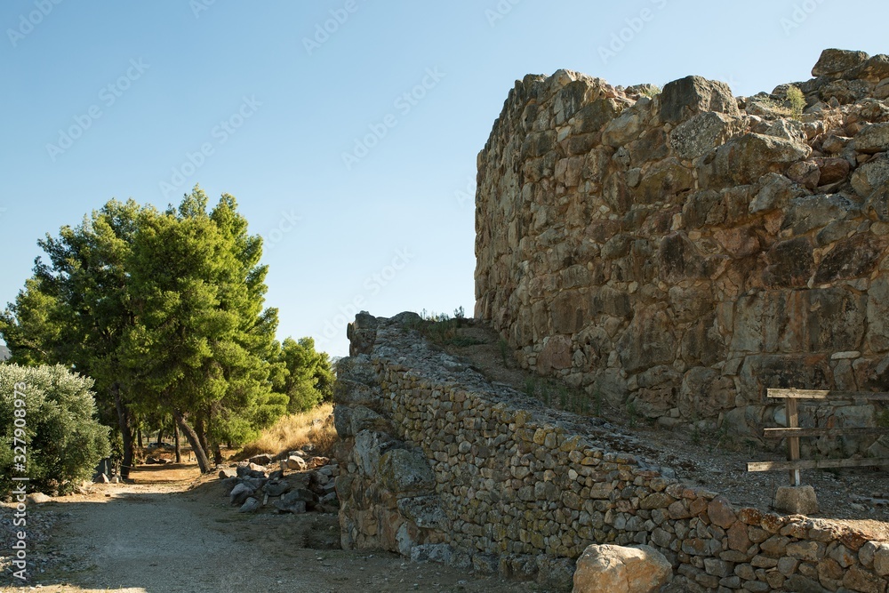 Foto de Ruins of ancient acropolis of Tiryns - a Mycenaean ...