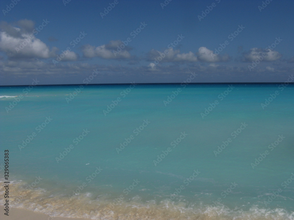 mar azul de cancun, una playa maravillosa Stock Photo | Adobe Stock