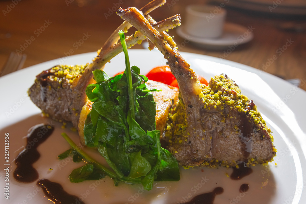 Carré de cordeiro, prato da alta culinária no Chile Stock Photo | Adobe ...