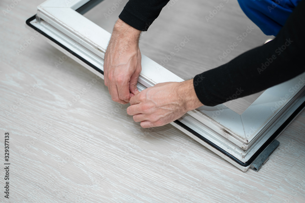 Professional master at repair and installation of windows, changes ...