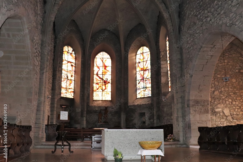 Fotografia do Stock: Eglise catholique Saint Jean Baptiste dans La ...