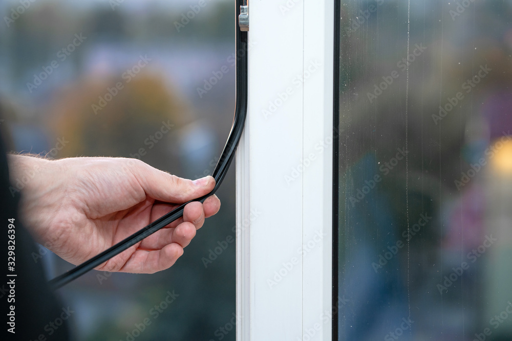 Professional master at repair and installation of windows, changes ...