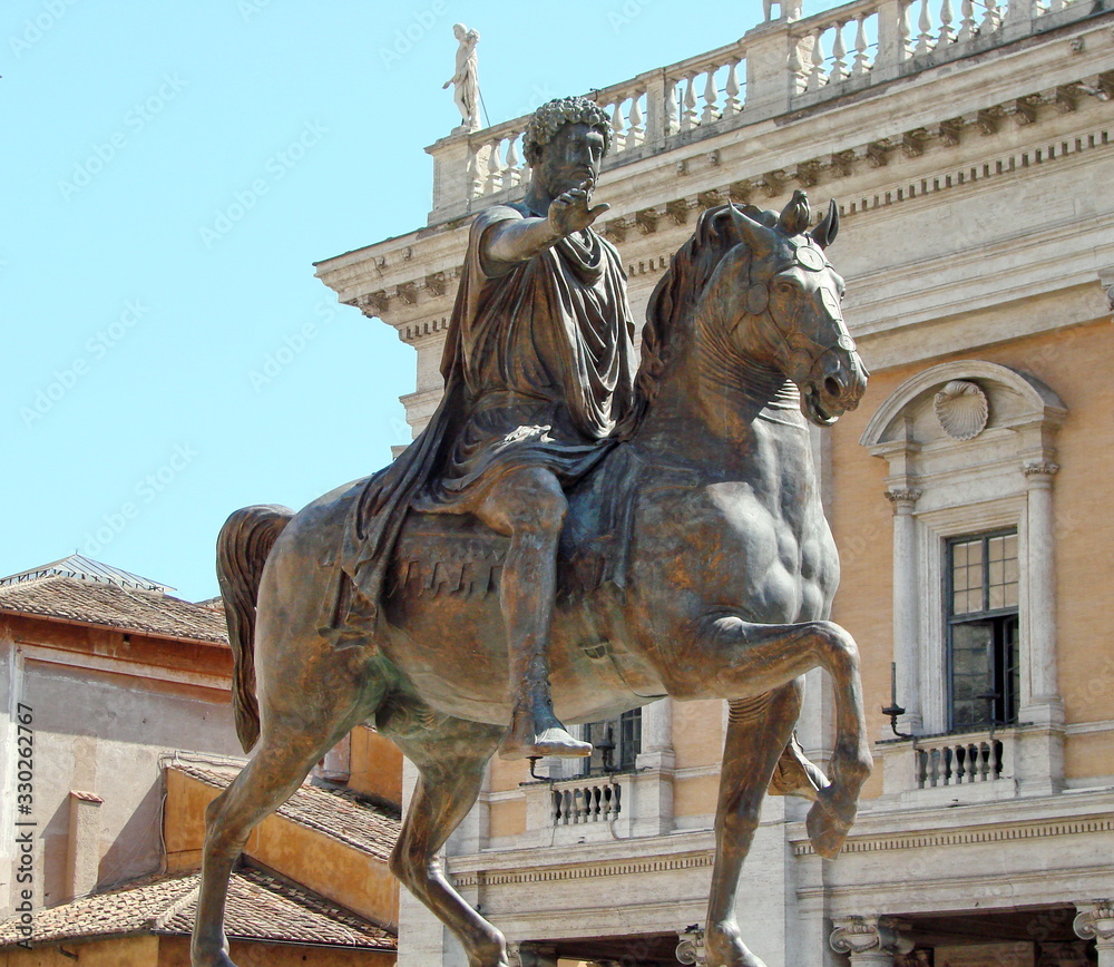 Historical figures of glorious Rome embodied in masterpieces of ...