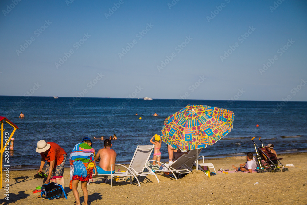 opalanie się na plaży polskiego morza Stock Photo | Adobe Stock