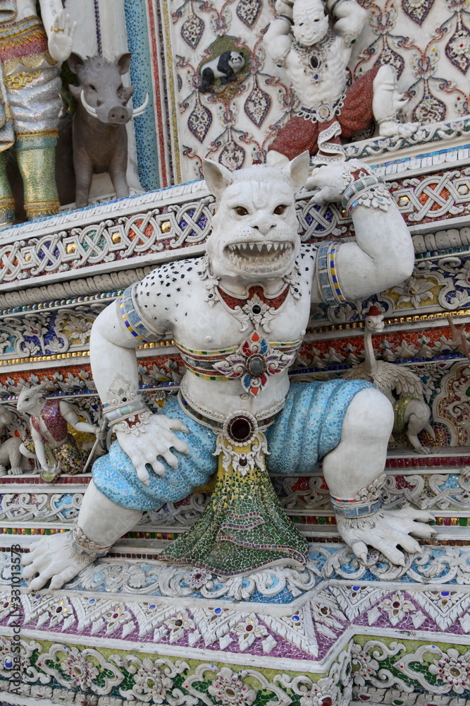 Detail, statue of Wat Pariwat (Beckham's temple) in Bangkok city ...