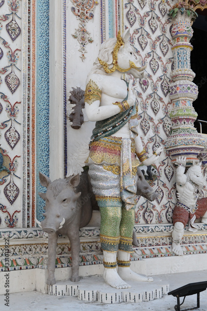 Detail, statue of Wat Pariwat (Beckham's temple) in Bangkok city ...