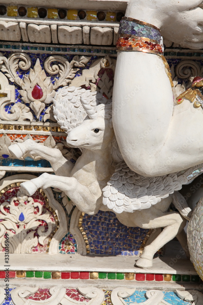 Detail, statue of Wat Pariwat (Beckham's temple) in Bangkok city ...