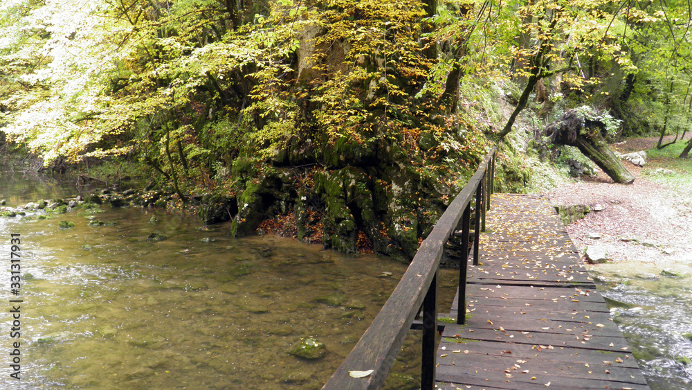 Foto de The Rakov Škocjan Natural Education and Hiking Trail in the ...