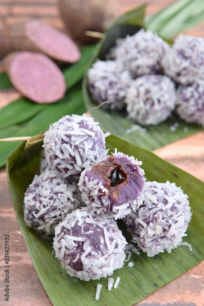 Klepon Ubi Ungu, Indonesian traditional dessert or Jajanan Pasar ...