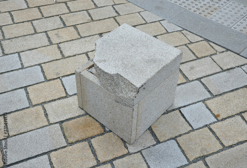 blocking of traffic against car entry or traffic control retracting ...