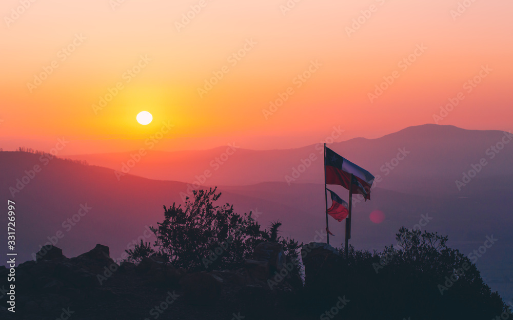Los atardeceres en territorio Chileno son realmente unicos. Esta imagen ...