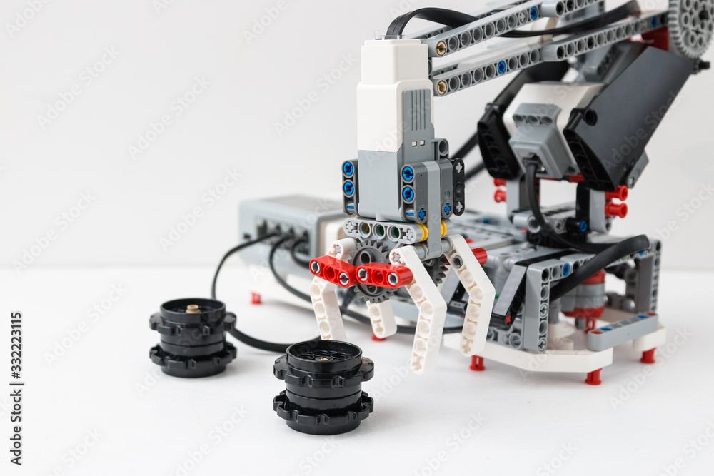 Minsk, Belarus. November, 2018. Lego Mindstorms EV 3 Robot Arm. School ...