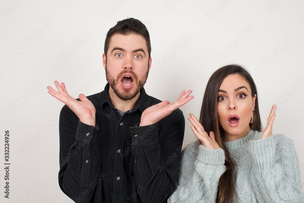 Surprise concept. Portrait of astonished beautiful girl looking ...