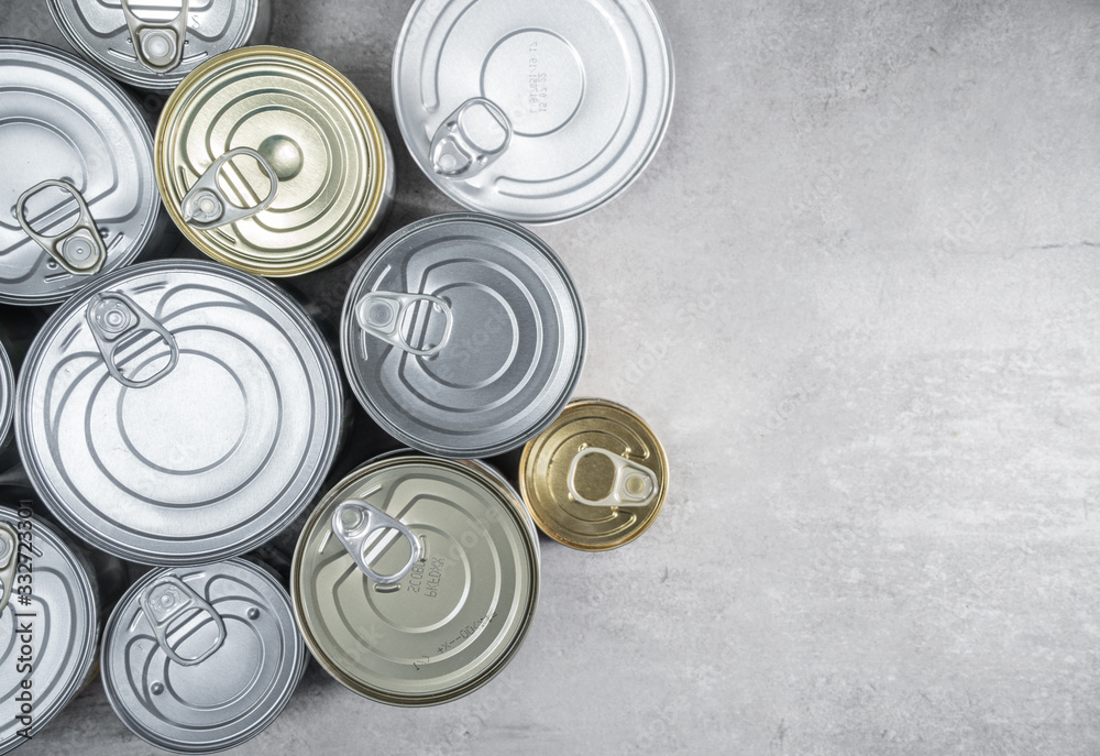 Tin can. Conserved junk food without label Stock Photo | Adobe Stock