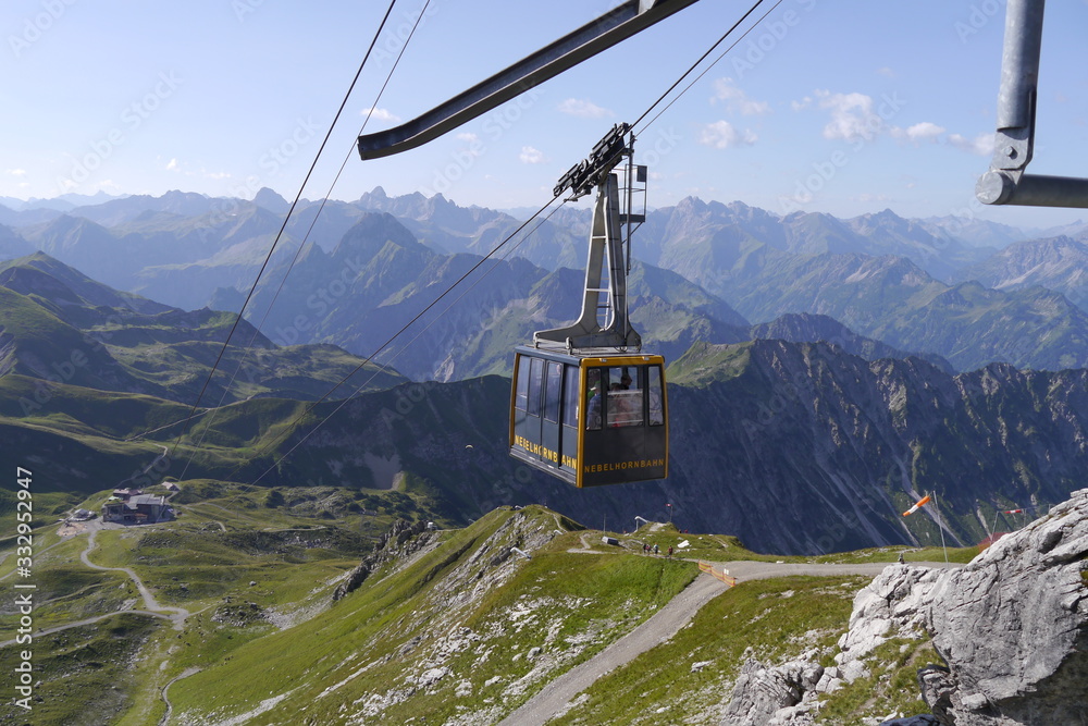 Alpen Allgäu Nebelhorn Seilbahn Bergbahn Berglandschaft Stock Photo ...